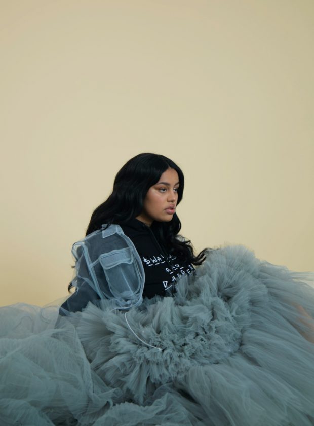 "Who do u love" by Lil Halima - Notion