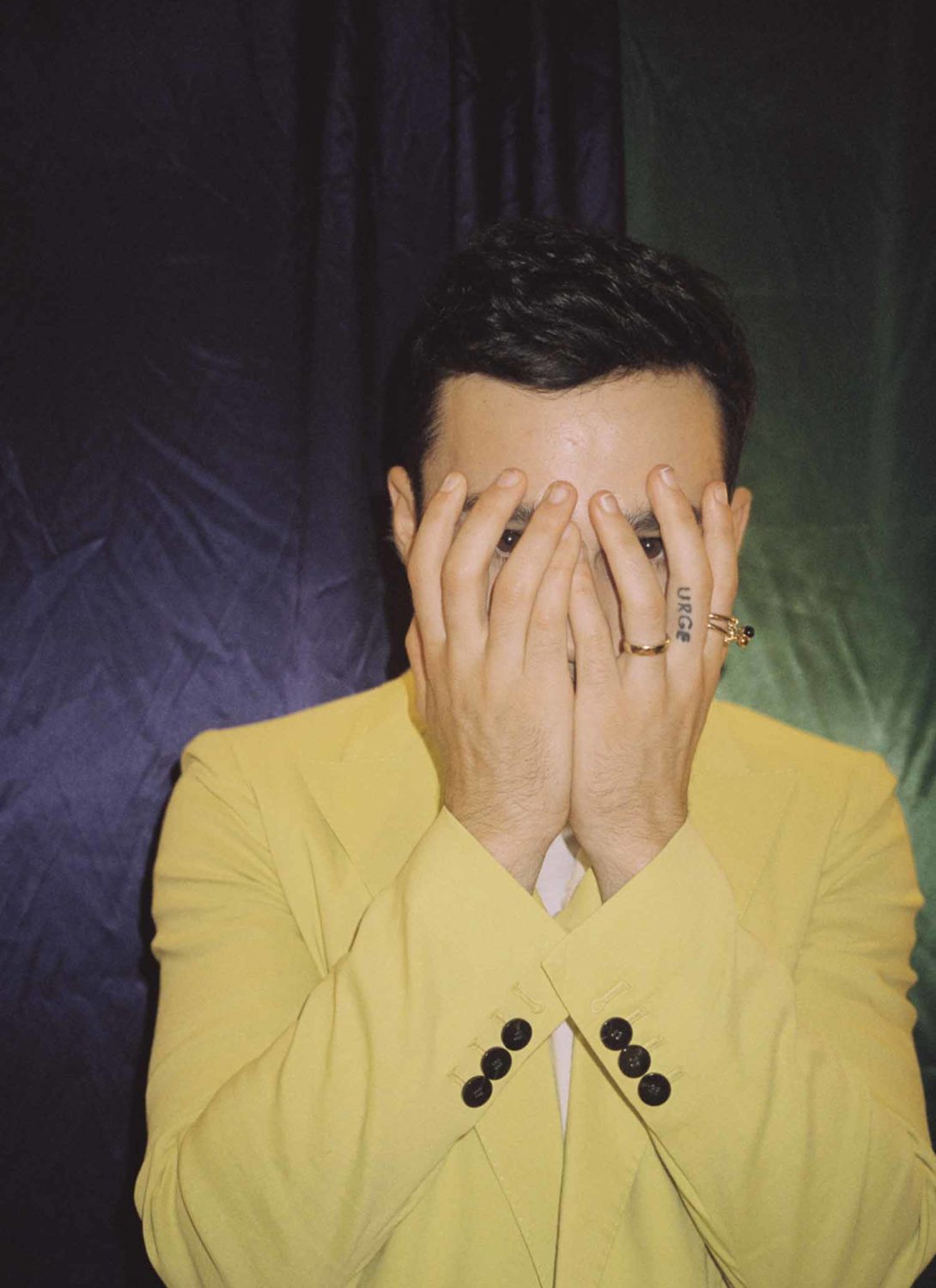 Interview: MAX is seeing in Colour Vision | Notion Magazine