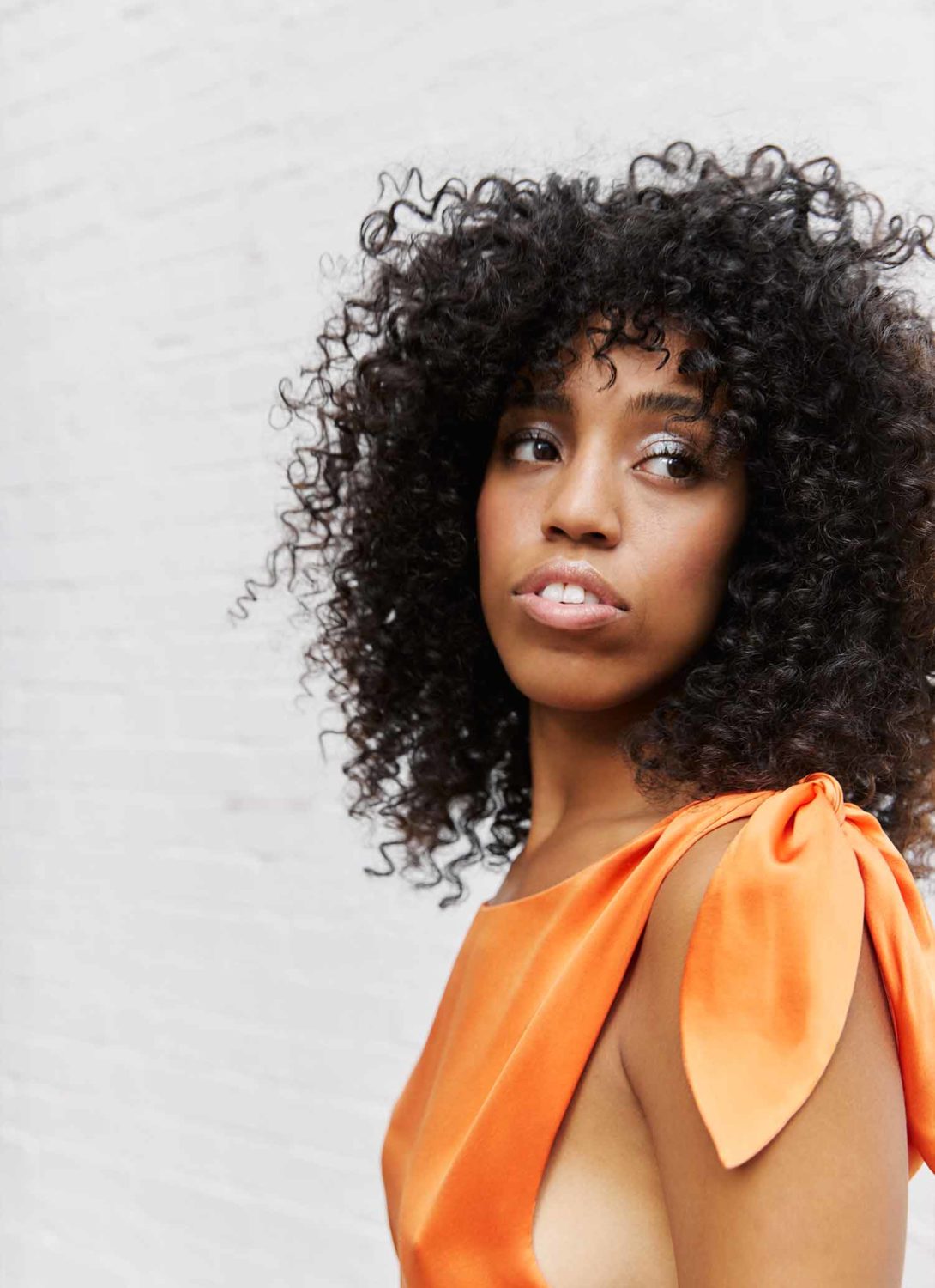 Editorial: Amber-Simone - Notion