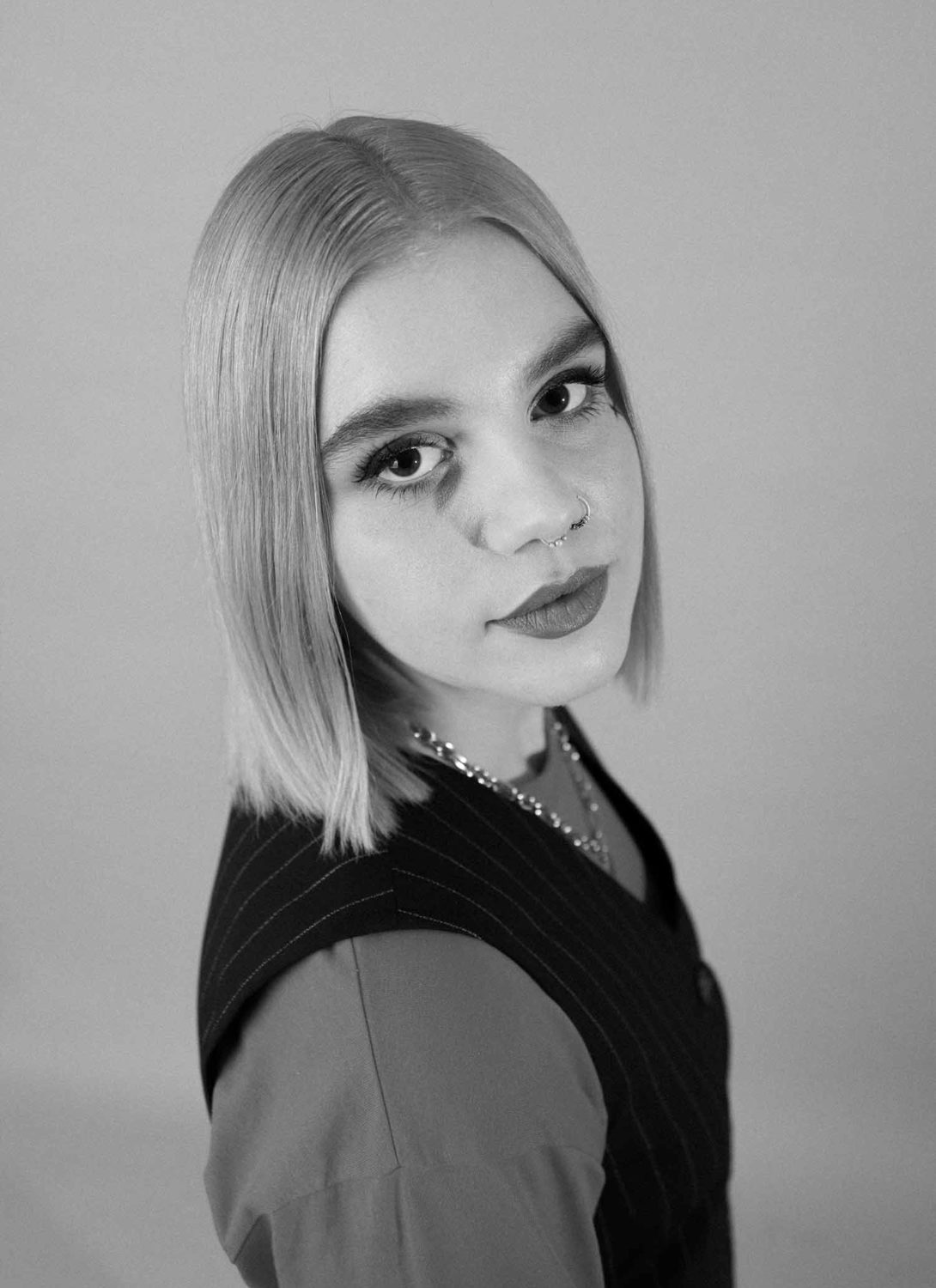 Issey Cross Introduces Us To Her Eclectic New Sound - Notion