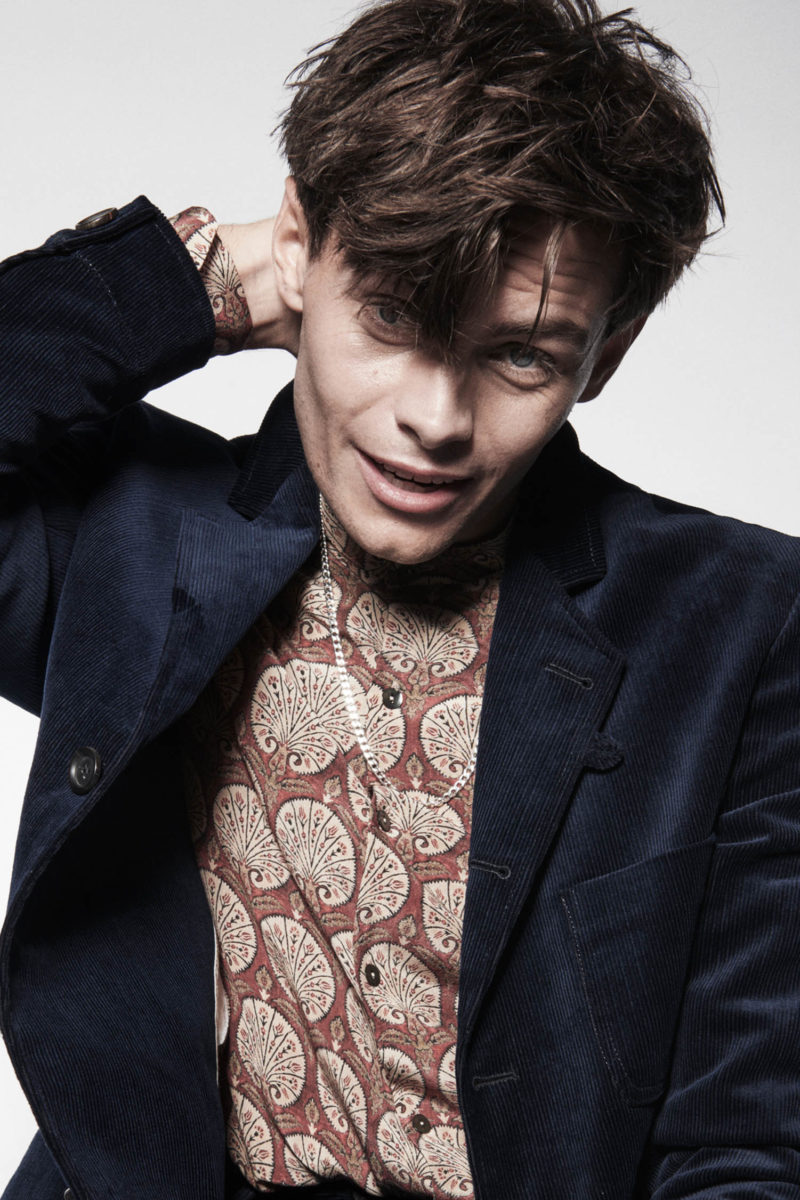 Freddy Carter Opens Up About His Role In Netflix's 'Shadow and Bone ...