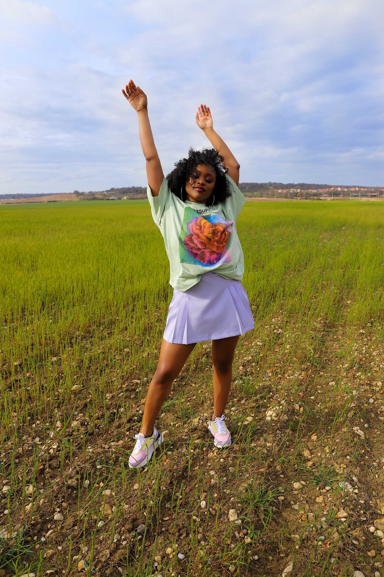 Tinea Taylor: "Everything Happens When It's Supposed To" - Notion