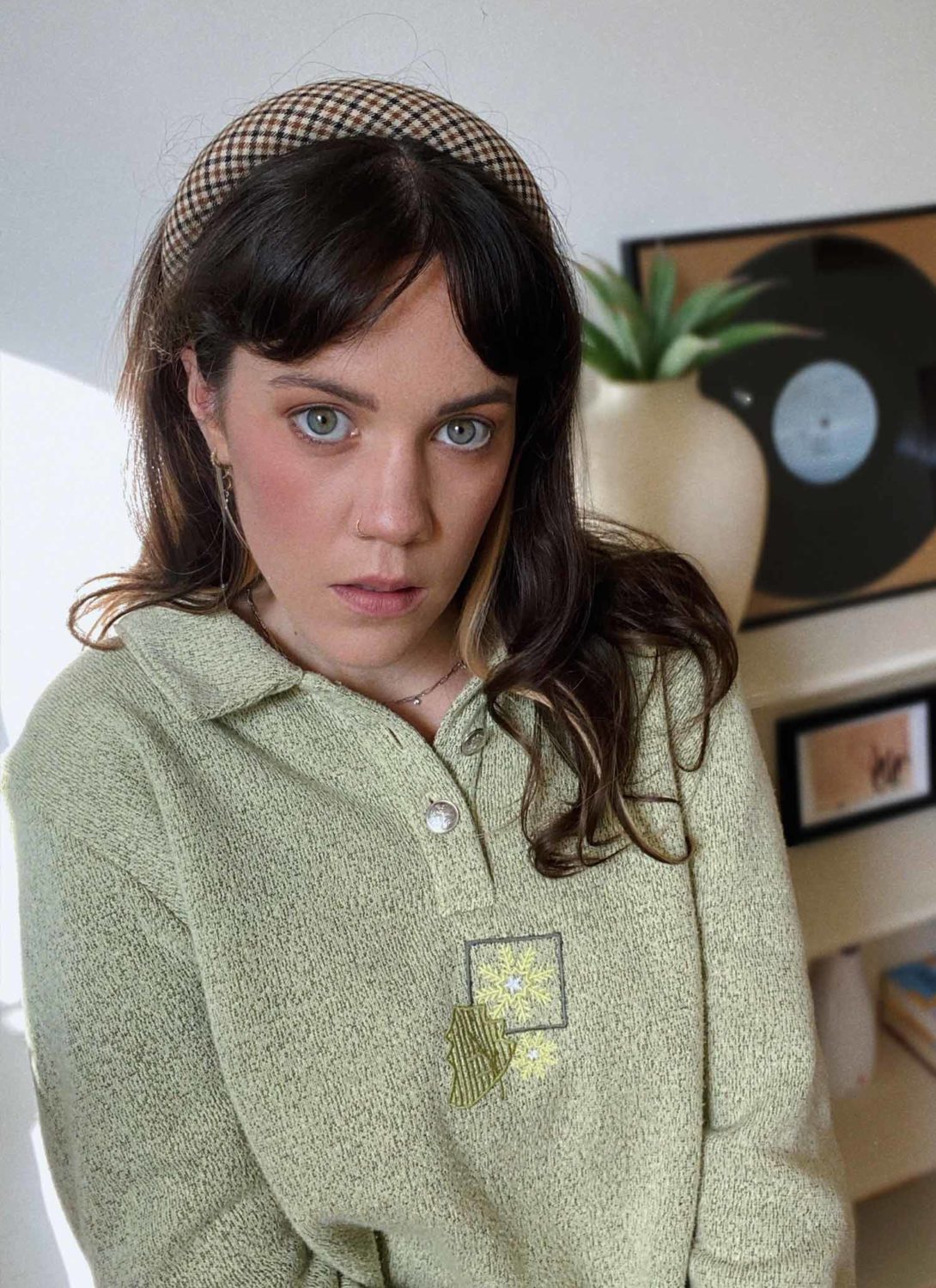 Fresh Face: Get to Know Singer-Songwriter Bess Atwell | Notion