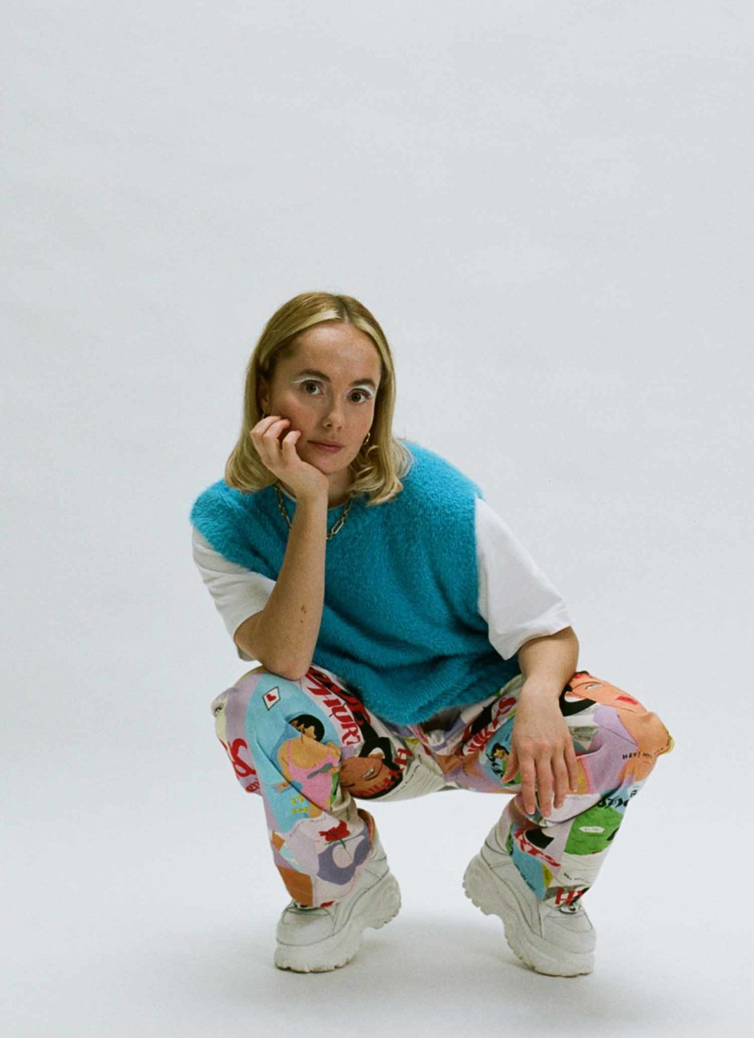 SOFY: "It's Hip-Hop Inspired Indie-Pop Bangers All The Way" - Notion