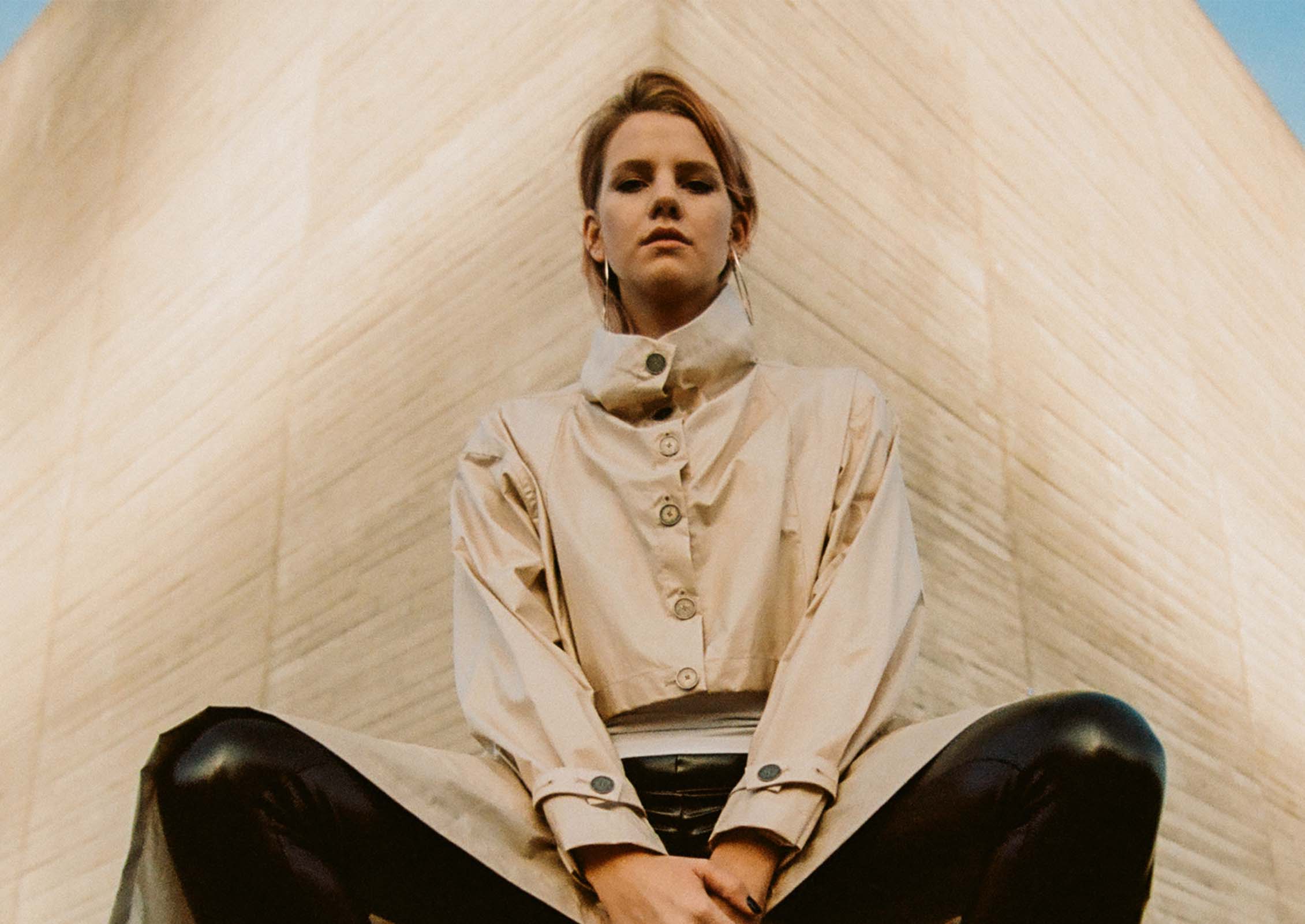 ‘Thinking in The Dark’ by IZZA - Notion