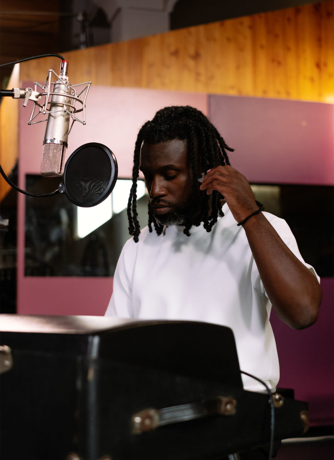 The Making of "Wanna Be Close" with Aaron Taylor - Notion