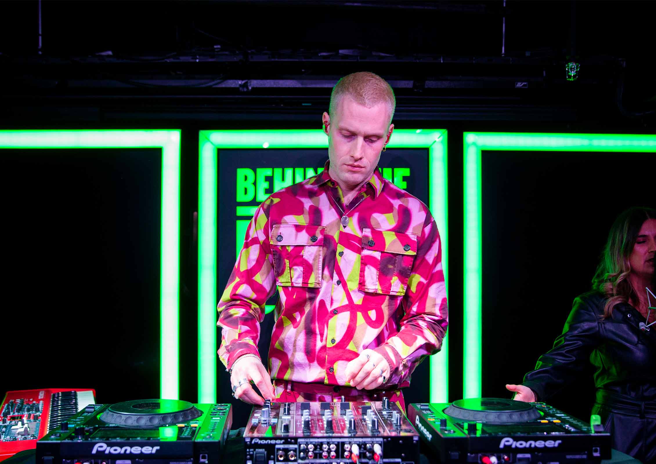 Behind The Base: 220 Kid - Notion