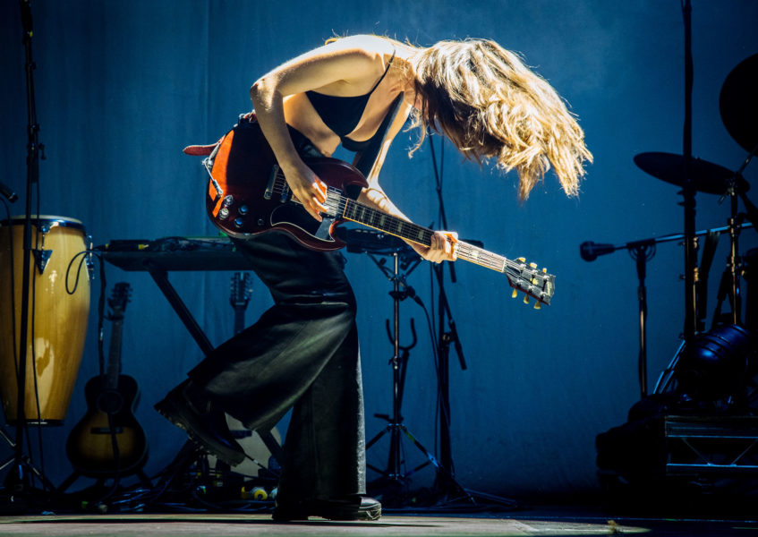 Haim: Live at The O2, London - Notion | Photo Gallery