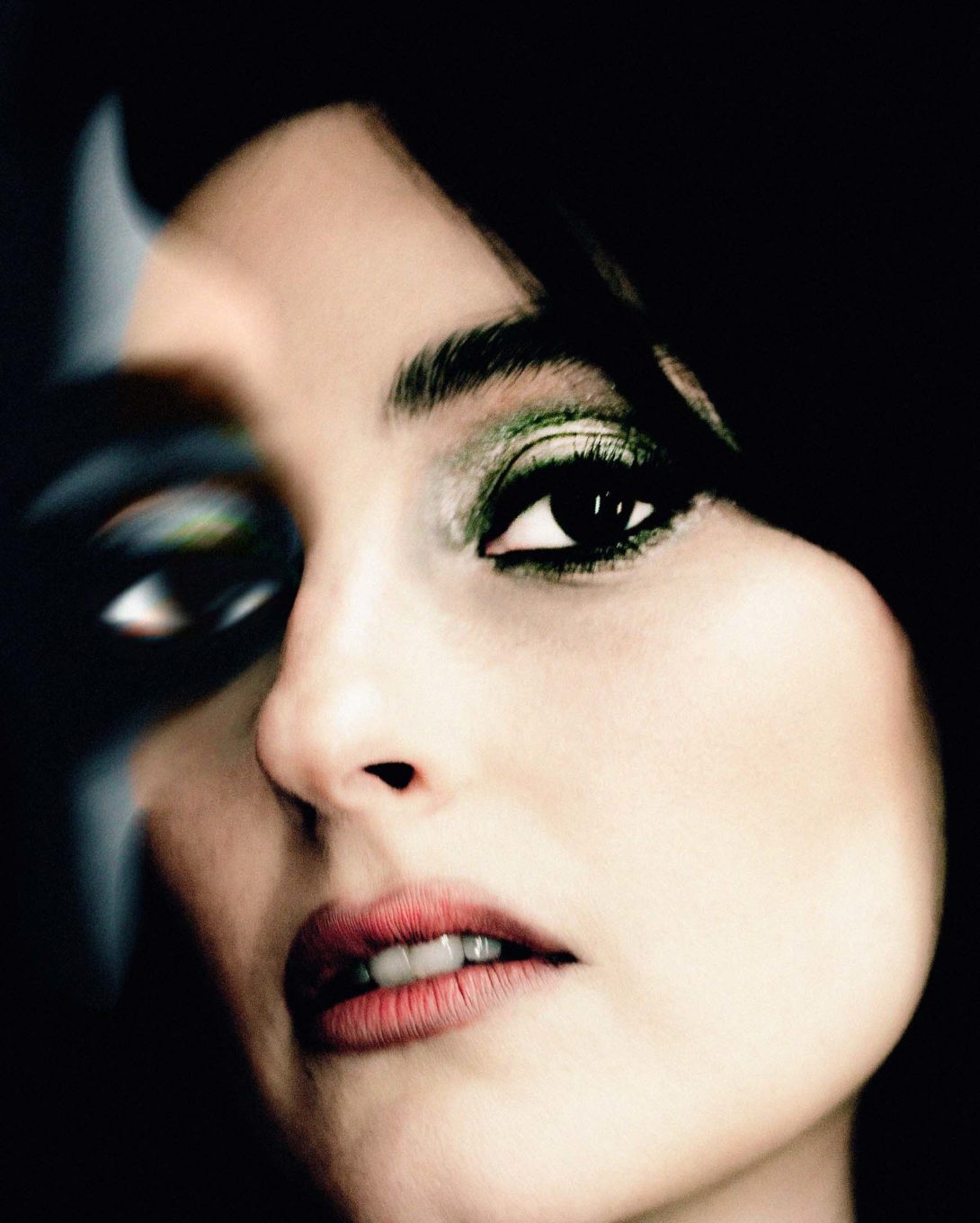 BANKS: Backstage at The Roundhouse - Notion