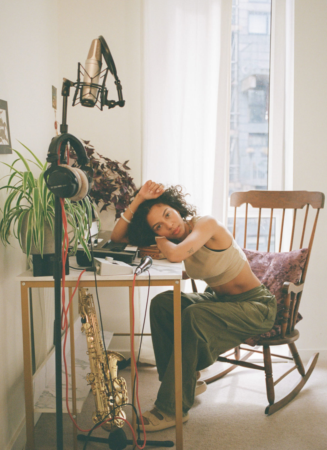 Editorial: At Home with Daniella Wizard - Notion