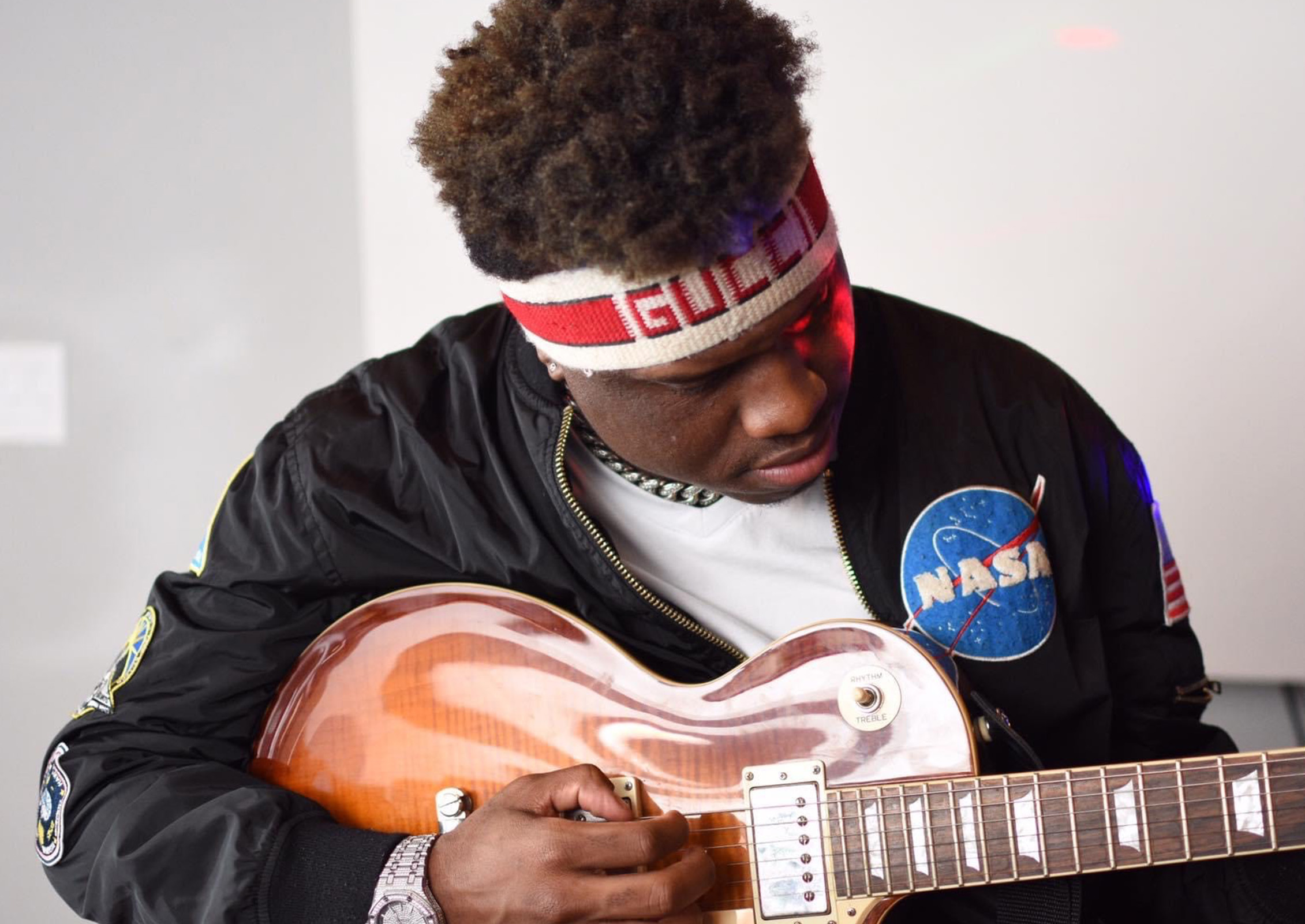 Listen to 'It's a Lonely Road' by Jacari | Notion Magazine