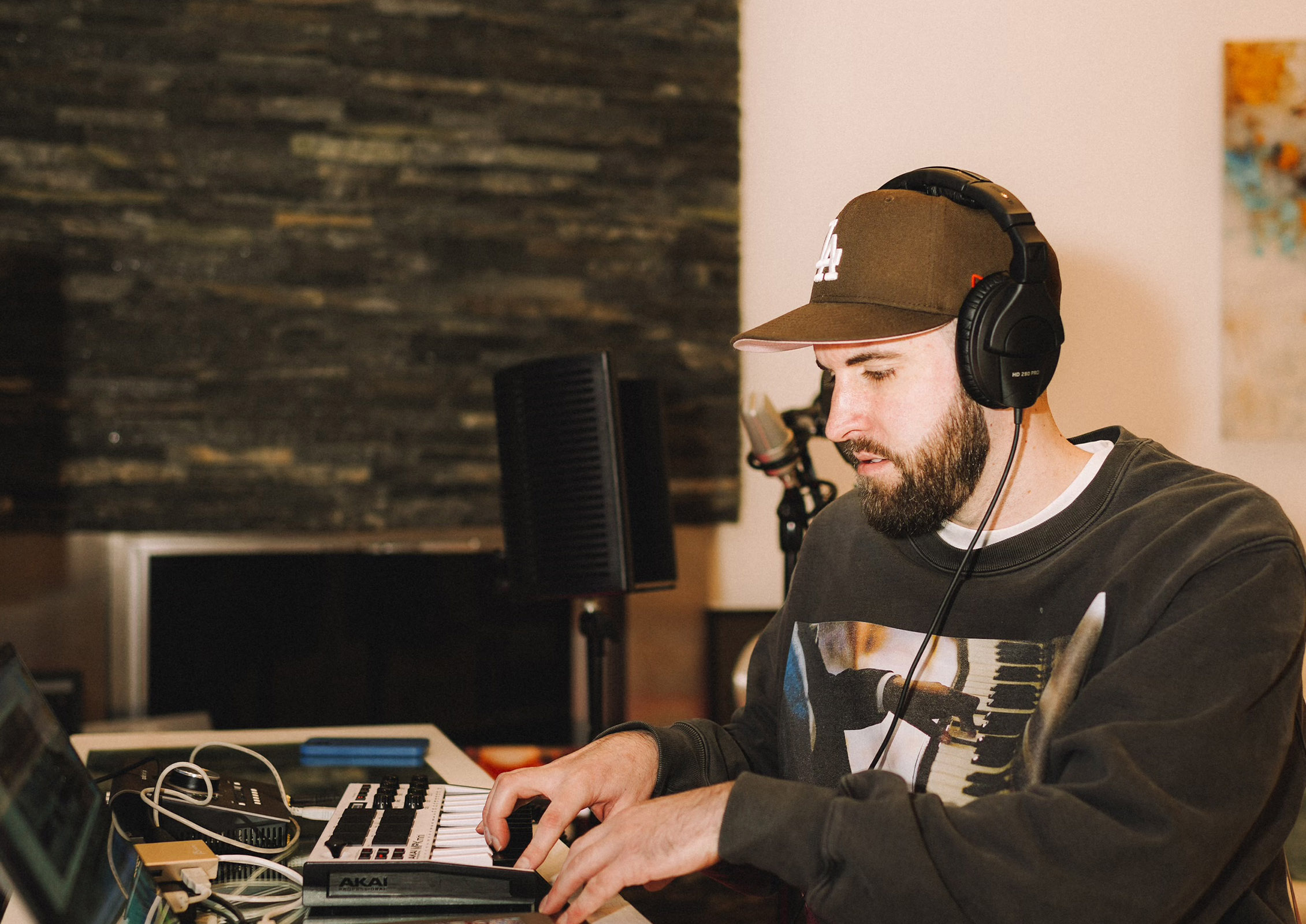 Listen to “Never Been Happy” by Sean Momberger | Notion Magazine