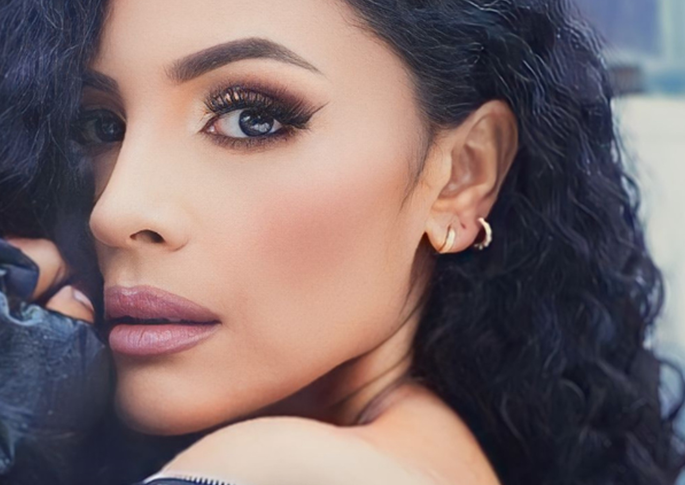 'Too Late' by Crystal Starr - Notion