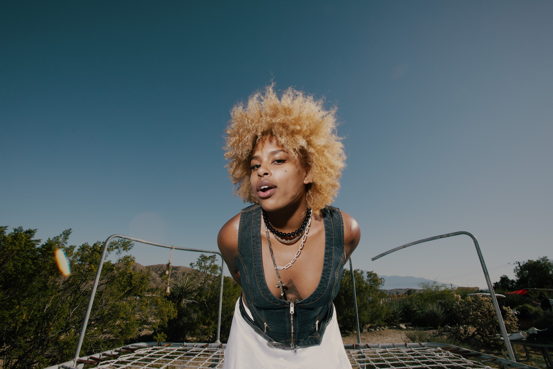 UNDISCOVERED #245: chlothegod, Skye Newman & Feng - Notion