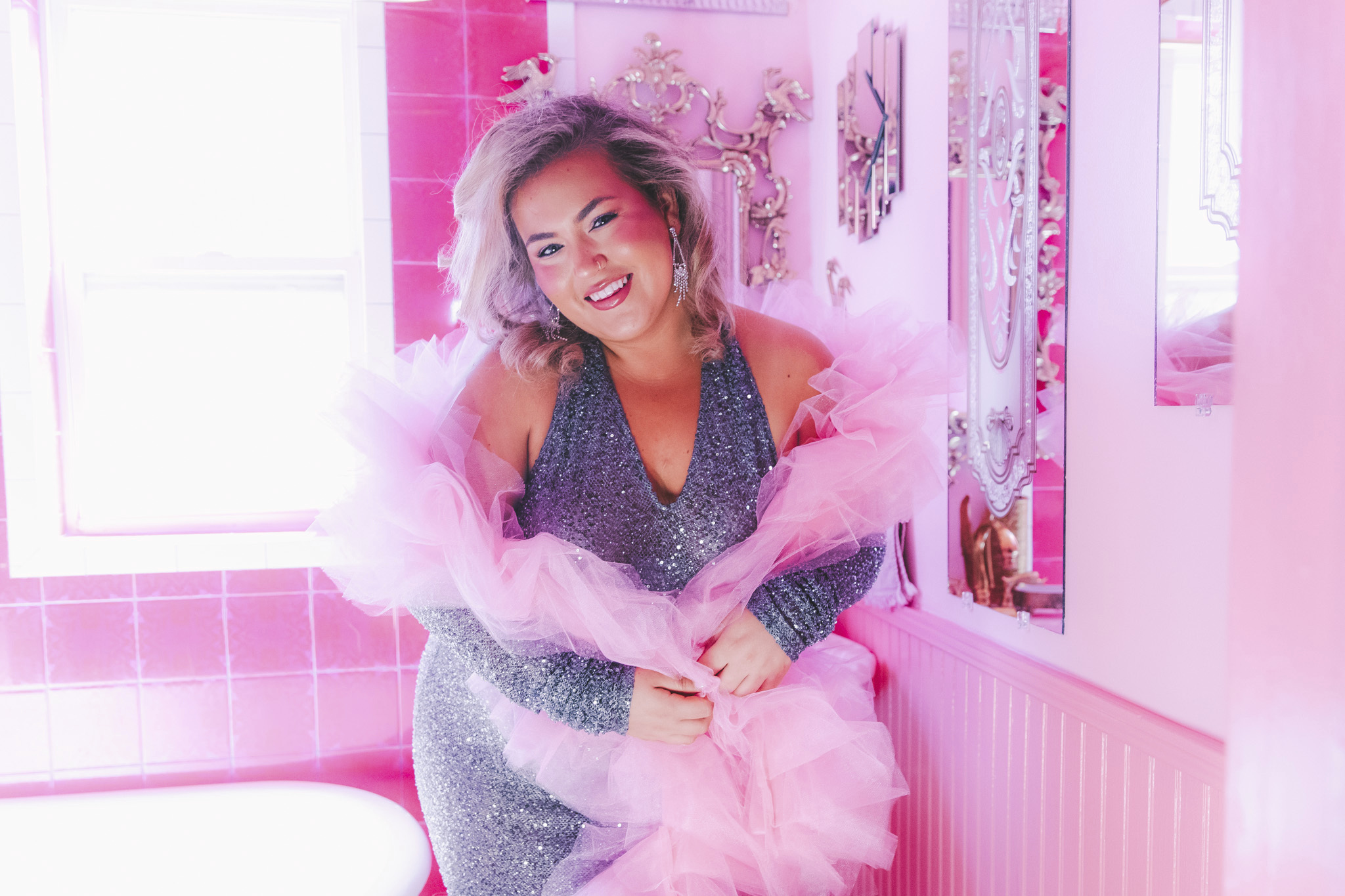 Lover Girl Molly Grace is Taking Her Glamorous Pop Global - Notion